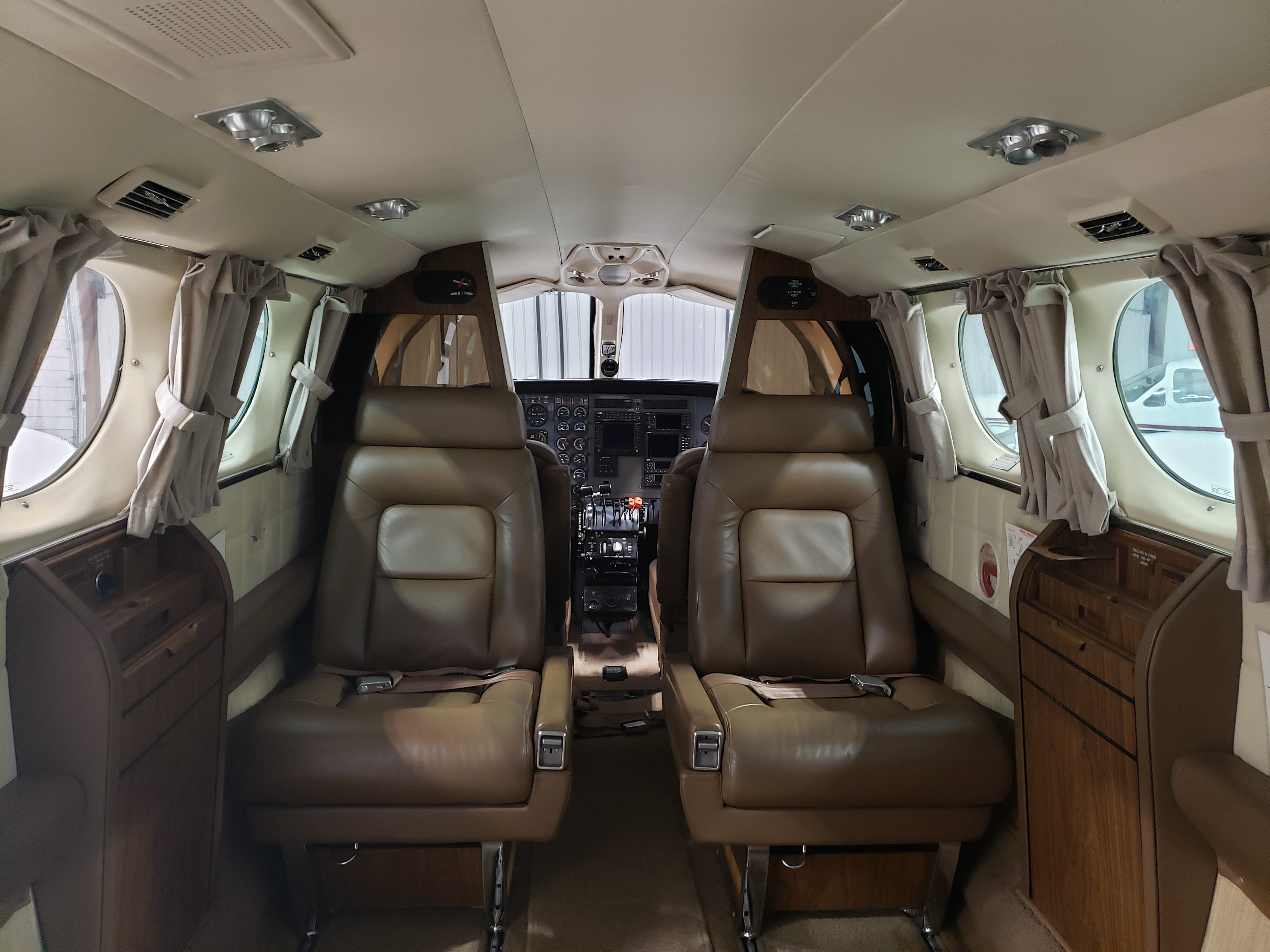Aircraft Charter | Safe & Experienced Charter | Air Flair Inc.